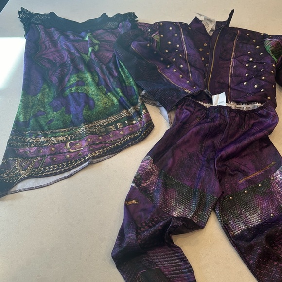 Disney | Costumes | Disney Descendants 2 Kids Costume 3 Piece Size 46x ...